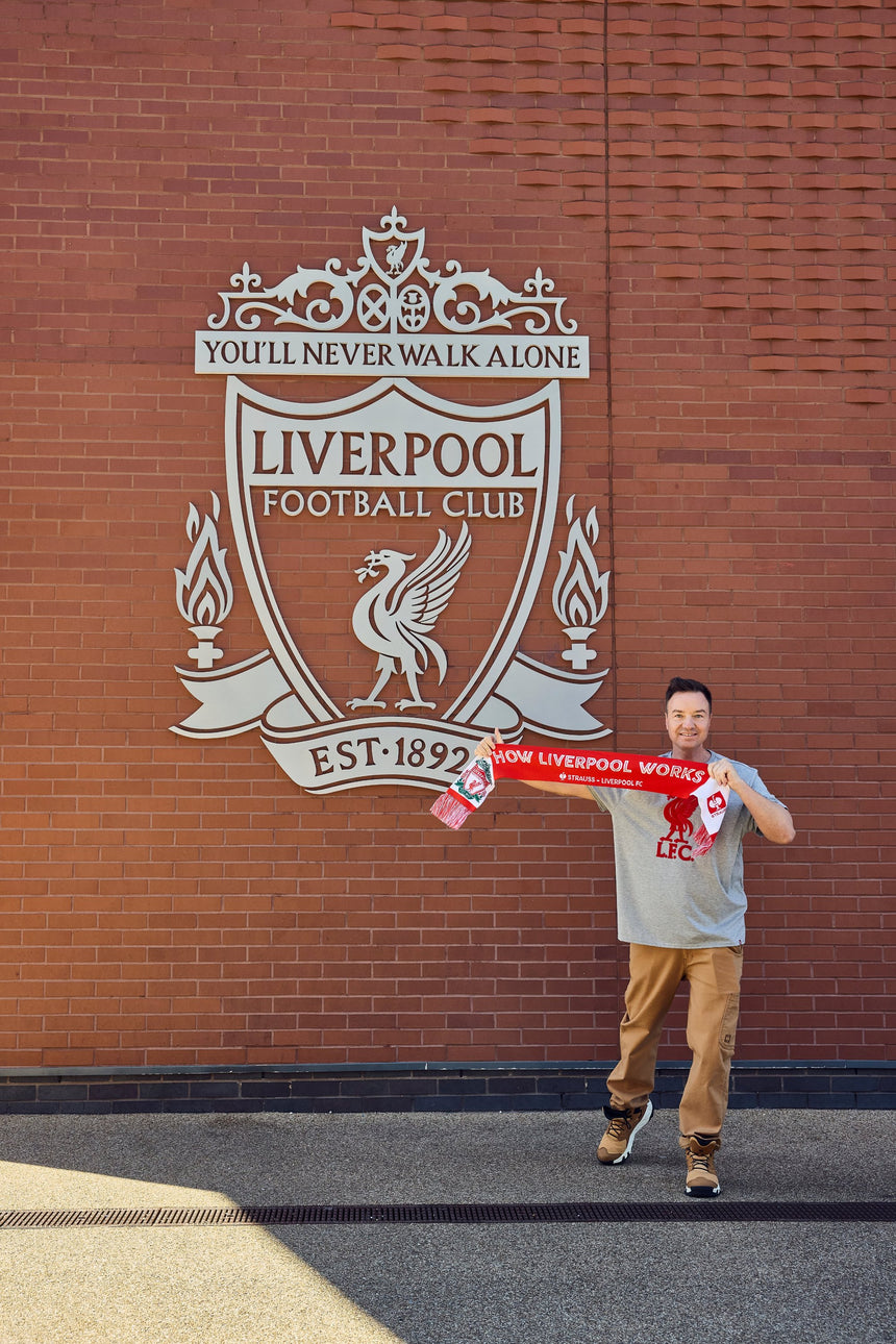 HOW LIVERPOOL FOOTBALL CLUB WORKS: STRAUSS WIRD TEIL DES LFC LINE-UPS